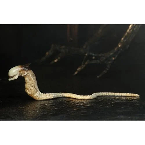 NECA Figura de Accion Ultimate: Alien - Perro Alien 7 Pulgadas ...